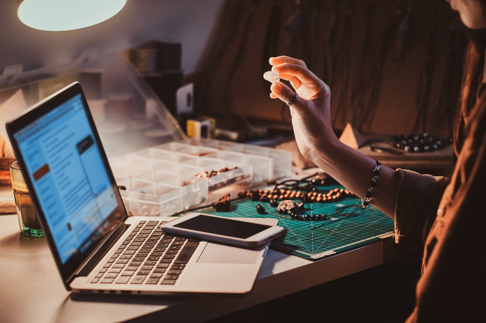 How to Grow a Jewellery Business Online
